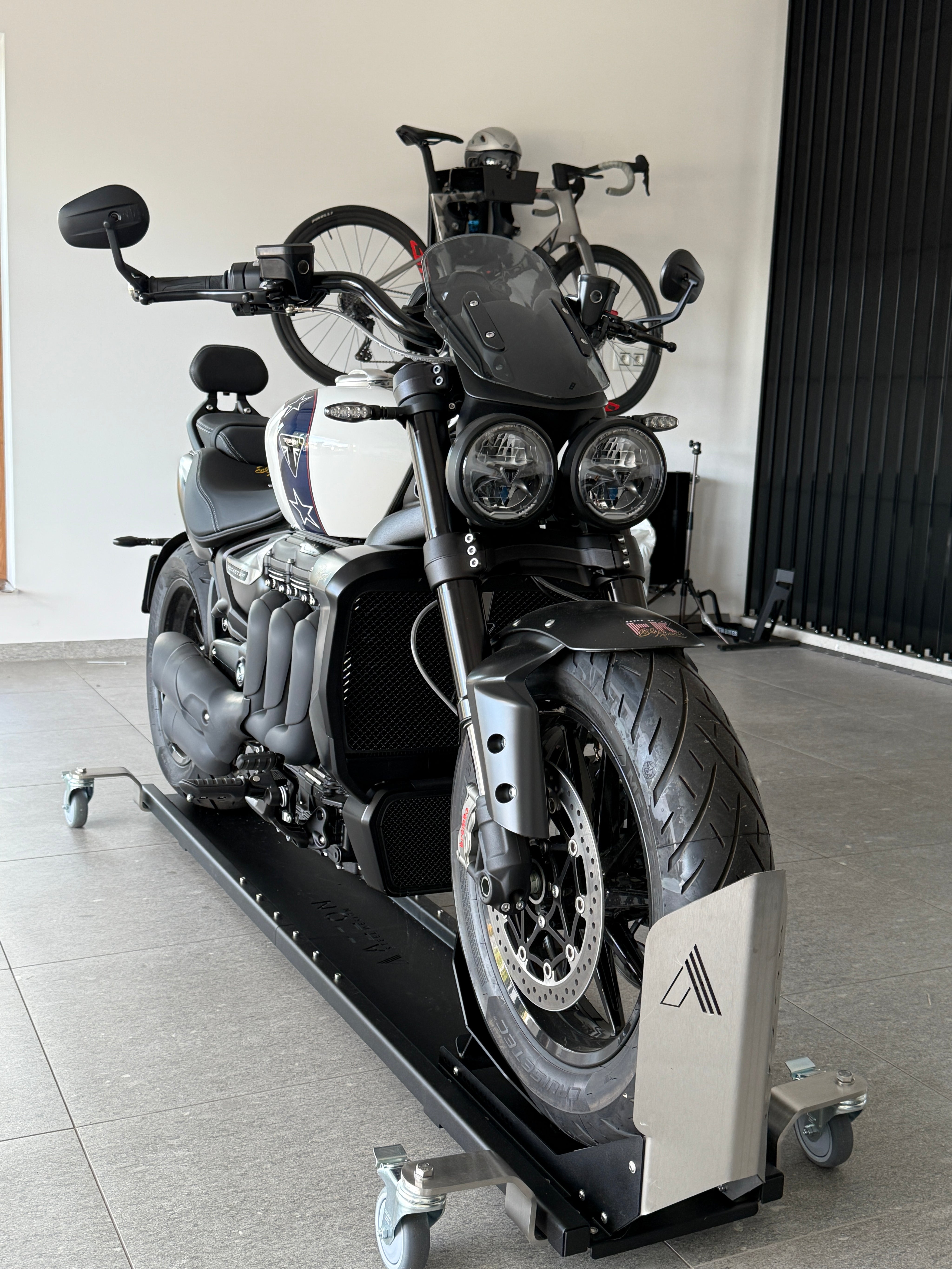 Motorcycle platform – AZZON